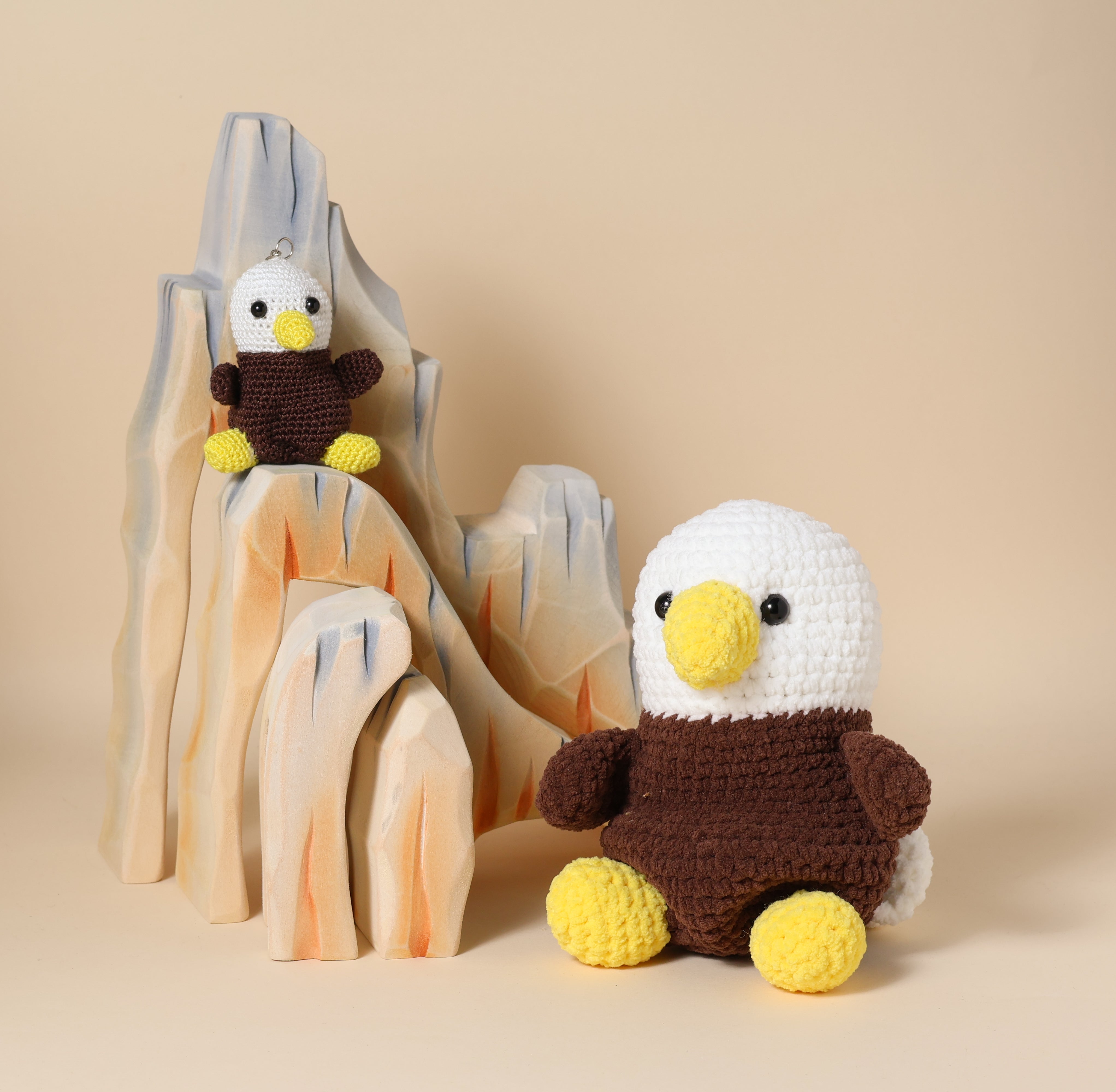 Bald Eagle Alex - YarnZoo